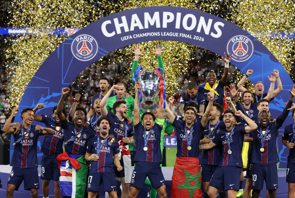 PSG, Al Khelaifi ai tifosi: "Vincere due Champions è leggendario"