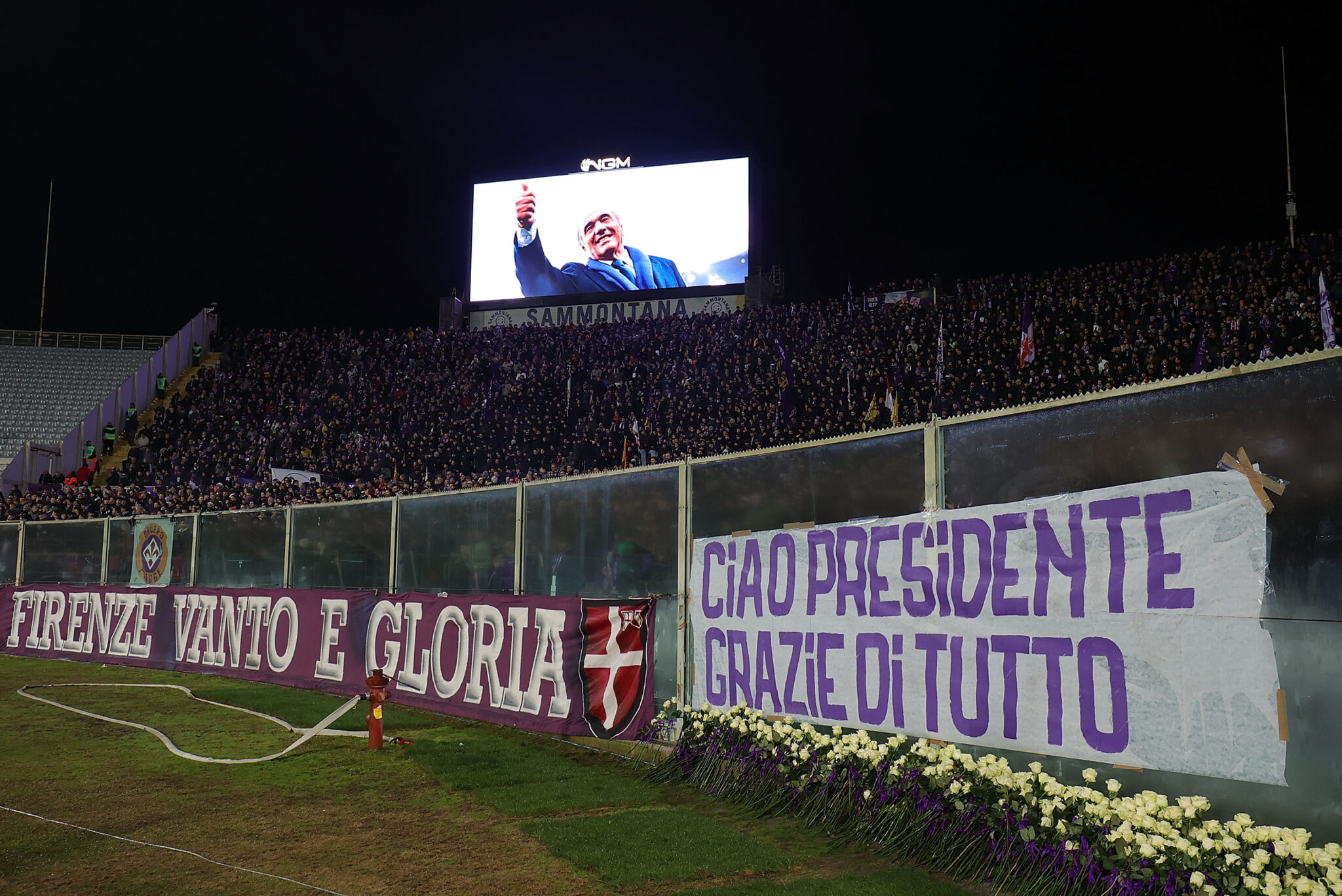 Fiorentina salva, ma il Franchi fischia ancora
