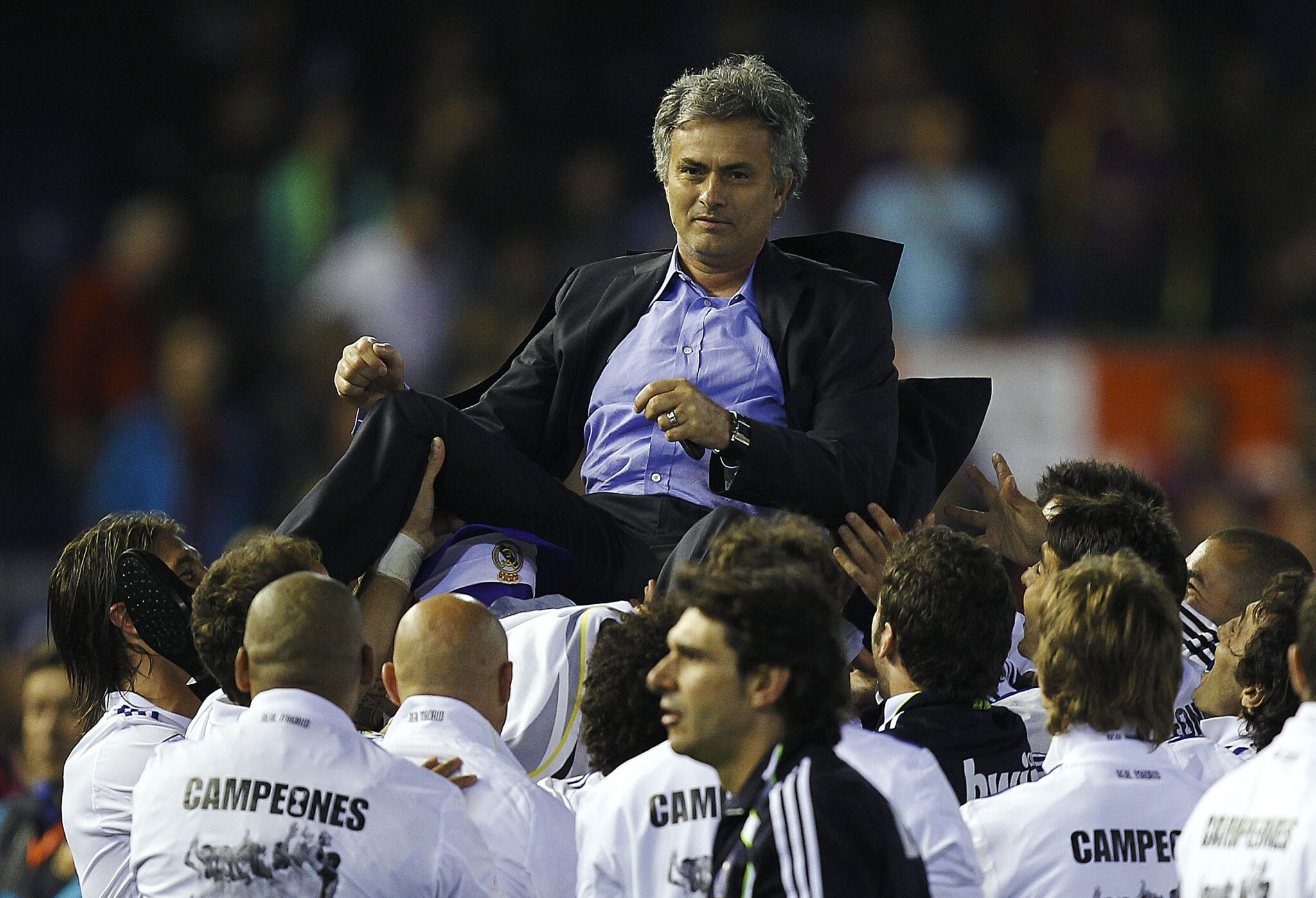 Real Madrid, Valdano: "Non sarà Mourinho a risolvere i problemi"